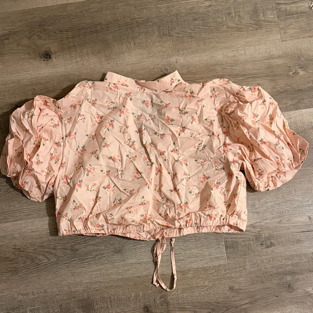 Anthropologie | Tops | Anthropologie Peach Floral Puff Sleeve Blouse ...